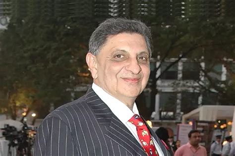 Cyrus Poonawallaसाइरस पूनावाला को दिल का दौरा पड़ा एंजियोप्लास्टी के बाद हालत स्थिर Cyrus