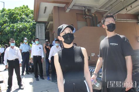 何超蓮傳與內地男星竇驍3年情斷 與網民互動簡單兩句粉碎分手傳聞 星島日報