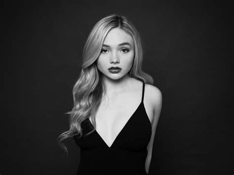 Natalie Alyn Lind Monochrome Wallpaper Hd Celebrities 4k Wallpapers