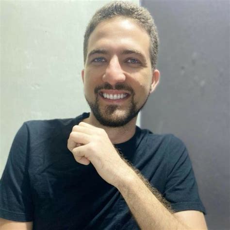 Aniceto Estevam Medium