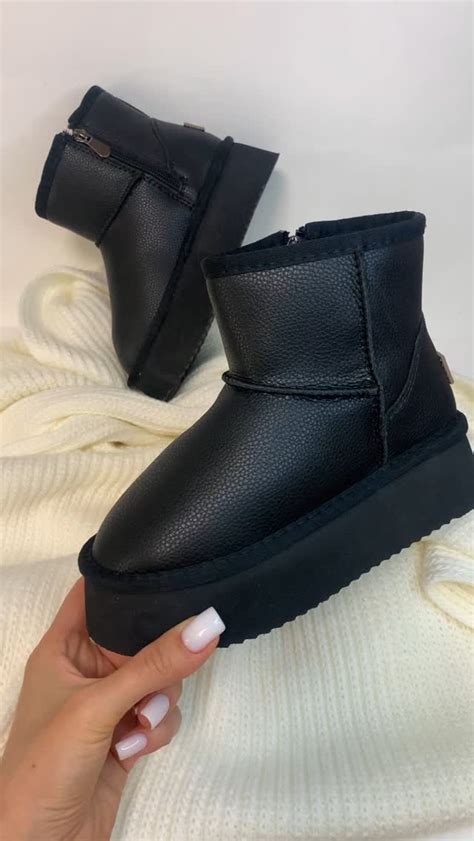 Обувашка Дитяче взуття🇺🇦 Стильні шкіряні угги для дівчаток ️ ️ ️ В наявності ‼️ Натуральна