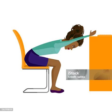 예쁜 아프리카 계 미국인 여성이 사무실 의자에 다시 운동을하고 건강한 앞으로 굽힘 포즈를 취하는 비즈니스 우먼 스트레칭에 대한 스톡 벡터 아트 및 기타 이미지 Istock