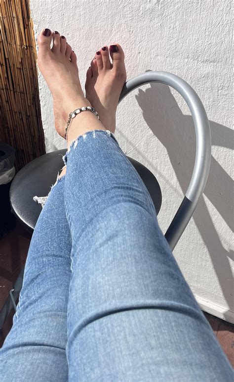 Do You Love My Legs And Feet 😍 R Publicfeetpics