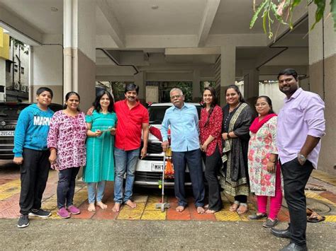 Mulshi Pattern Movie Fame Actor Ramesh Pardeshi Purchased New Car