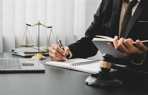 Should I Hire A Lafayette Car Accident Lawyer After A Minor Car