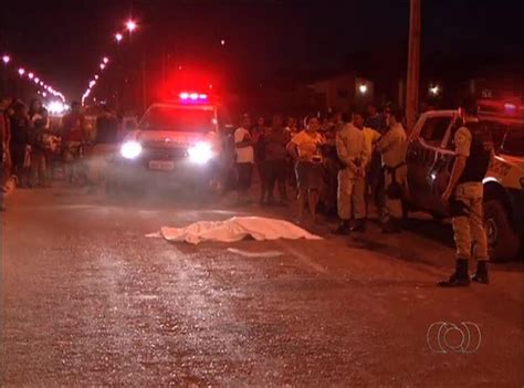 Vídeo Um Homem é Morto E Outro Fica Ferido Após Briga Em Bar Da