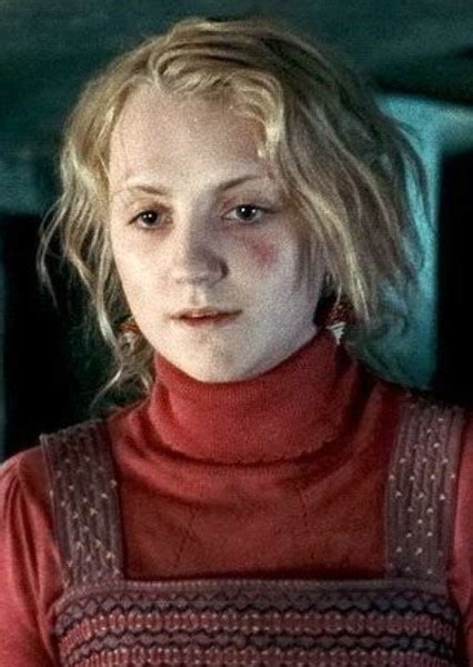 Fan Casting Evanna Lynch As Luna Lovegood Hpatdhp1 In The Harry