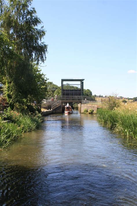 Cruise Guide To The River Nene Canal Boat