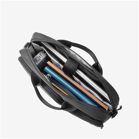 Navigator A33 Laptop Shoulder Bag 14in — Digital Walker