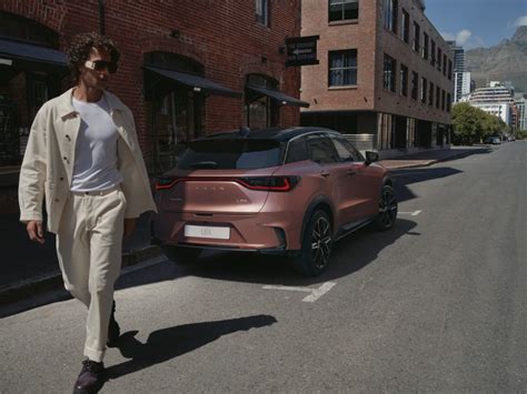LEXUS OPENS ONLINE RESERVATIONS FOR THE ALL-NEW LBX