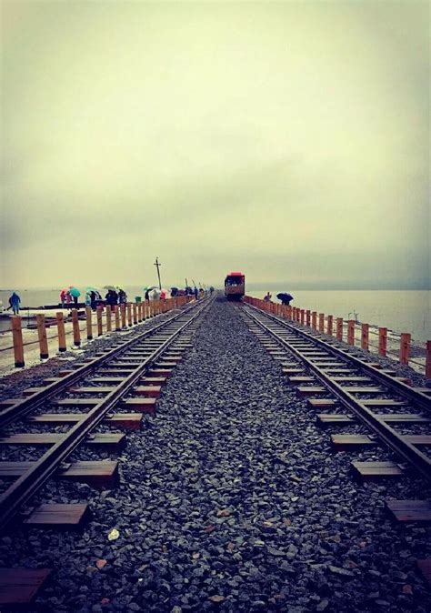 行走远方的图片大全 走向远方的背影图片 有梦想与远方的图片 大山谷图库