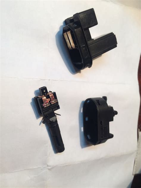 Ремонт датчика положения педали сцепления — Ford Focus Hatchback Ii 2 л 2010 года своими