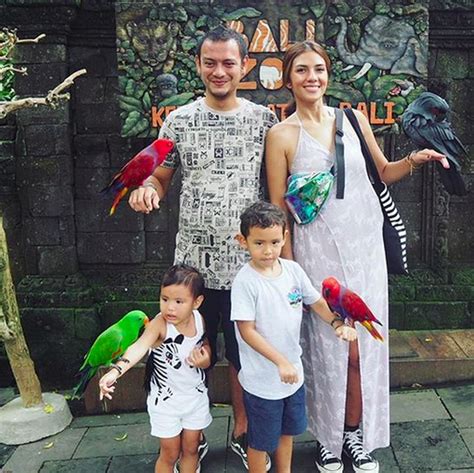 Mengintip Kekompakan Keluarga Eno Netral Dan Nadila Ernesta Foto 3