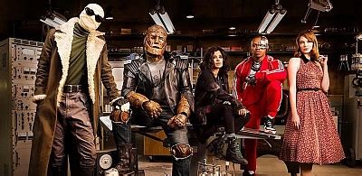 Hk And Cult Film News Doom Patrol The Complete First Season Blu