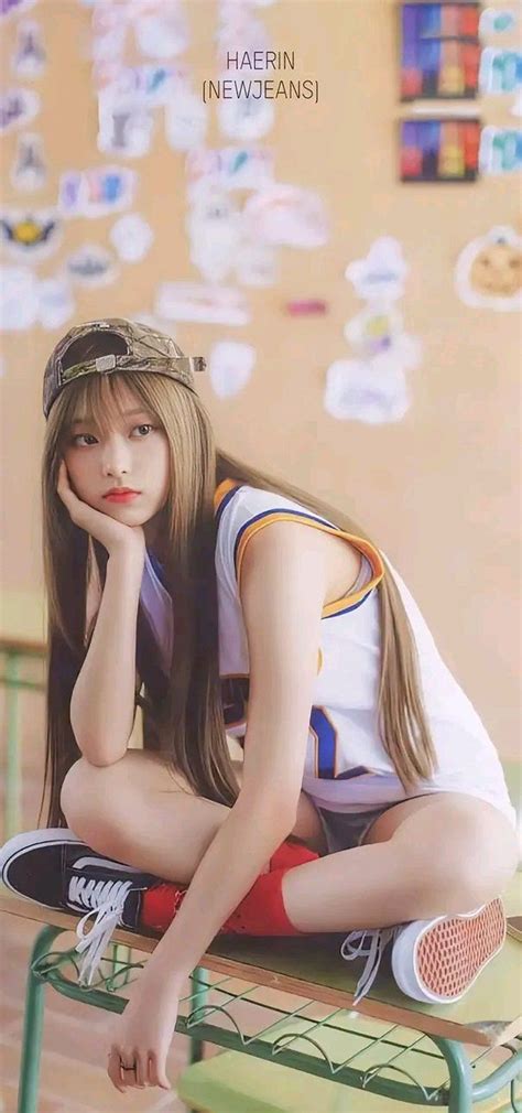 Pin oleh 曽根 愛菜 di 動き日常 di 2025 Selebriti Orang cantik Gadis cantik korea