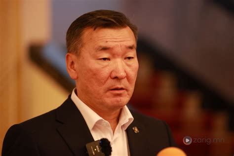 С Ганбаатар Ард иргэд ядуурч байхад төсөвт хөдөлмөр эрхлэлтийг дэмжсэн