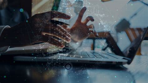 В България близо 152 хиляди души са били заети в сектора на високите технологии през 2022 г