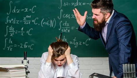 Немає закону який карає батьків за моральне знущання з учителів і директорів шкіл очільниця