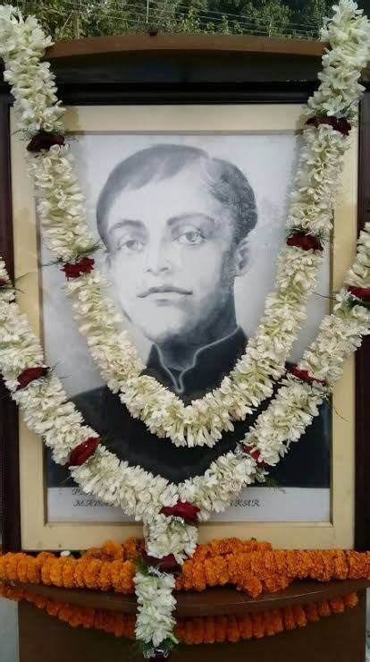 নিকলী পরিক্রমা লেখাপড়া করে যে একটা সময়ে হয়তো তারা গাড়িঘোড়া চড়তো ঠিকই কিন্তু এখন