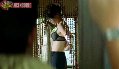 Голая Карина Лау в Infernal Affairs 2