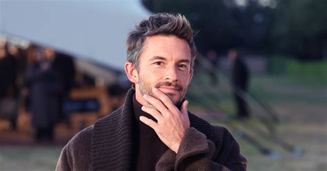 Jonathan Bailey Reacts To Absurd Sexiest Man Alive Decision Mens