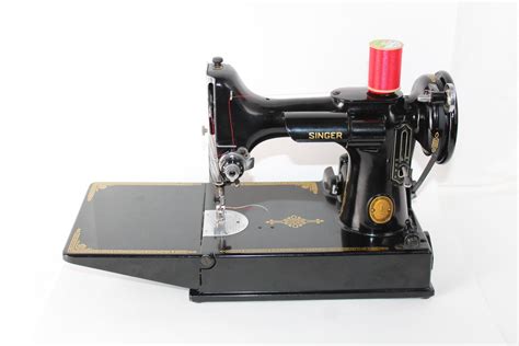 1952 Singer 221 Featherweight Sewing Machine Cleaned And Serviced