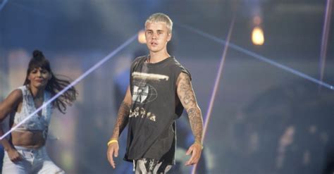 instagram warns users of api bug on heels of nude bieber photos leak