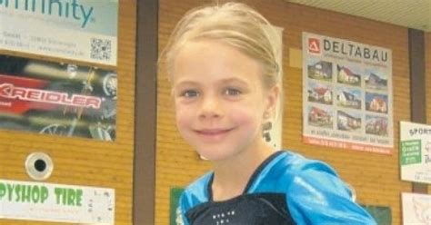 Josy May Diekmann Auf Podium Nwde