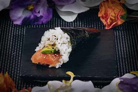 Temaki Sake Avocado Junsei Sushi