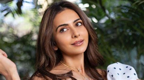 Chhatriwali सेक्स एजुकेशन को लेकर रकुल प्रीत सिंह ने सुनाया 9वीं क्लास का किस्सा बताया कैसे वो