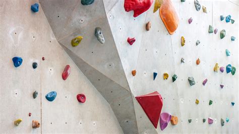 Дете падна от стена за катерене в пловдивски мол Nova