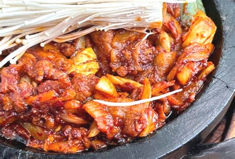 생생정보 직화제육볶음 직화오징어볶음 기다려야 제맛 대구 남산동 식당 맛집