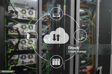 클라우드 서버 컴퓨팅 데이터 저장 고 처리 인터넷 및 기술 개념입니다 0명에 대한 스톡 사진 및 기타 이미지 0명 데이터