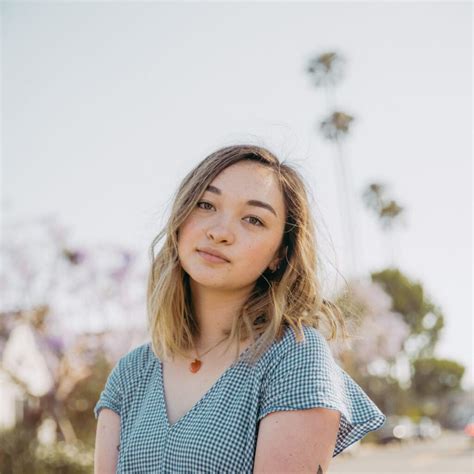 Mxmtoon Net Worth Age Height Weight Early Life Career Bio Tiktok Star Facts Millions