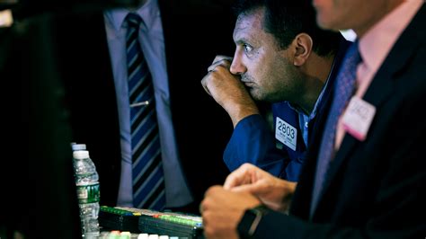 Stocks Fall Short For Week 10 Year Treasury Yield Slides Pensions Investments