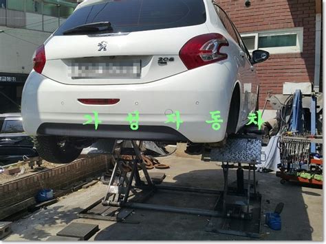서대문수입차정비 은평수입차정비 연희동수입차정비 푸조 208 16 E Hdi 브레이크 및 타이밍벨트 메인터넌스 정비 브레이크 패드 브레이크 디스크 타이밍벨트 텐셔너