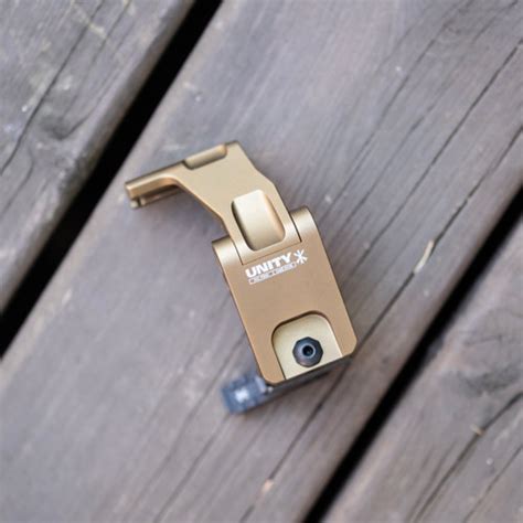 Unity FAST Omni Magnifier Riser War Doll