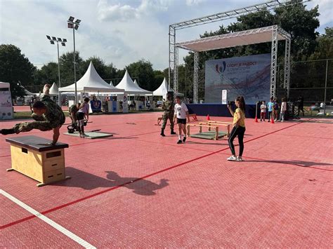 Припадници Војне академије на 12 Сајму спорта Министарство одбране Републике Србије