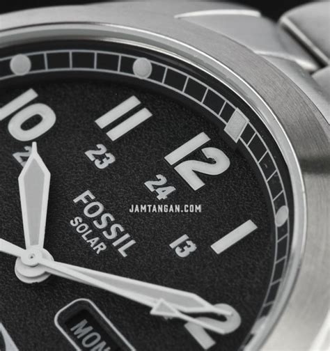 Fossil Defender Fs5976 Men Black Dial Stainless Steel Strap