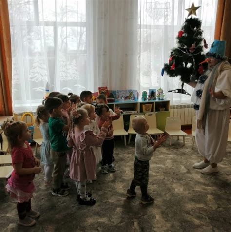 Зима время снежных игр и забав А самый главный и любимый зимний персонаж это снеговик☃️