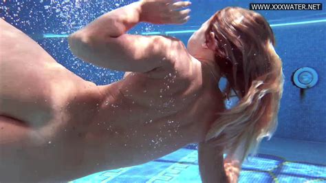 Mary Kalisy Shows Her Hot Big Ass Underwater Eporner