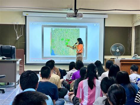 นักเรียนโรงเรียนดาราวิทยาลัย เข้าศึกษาดูงาน ณ ศูนย์อุตุนิยมวิทยาภาคเหนือ และสถานีอุตุนิยมวิทยา