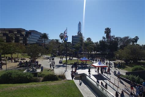 La Brea Tar Pits Overlook Jeremy Thompson Flickr