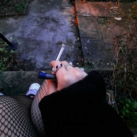 Goth Girl Smoking Grunge Aesthetic Grunge Aesthetic Girl Smoking