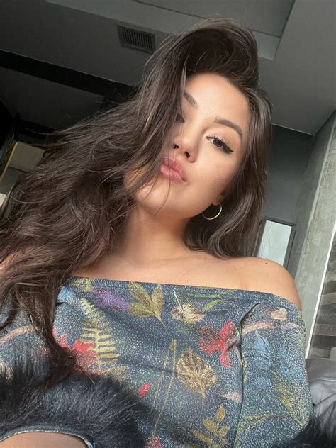 On Twitter Ducklips