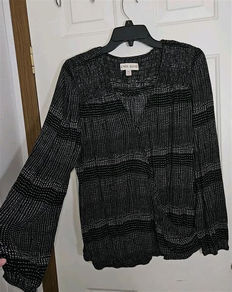 Knox Rose Top Black Faux Wrap Long Sleeve V Neck Smoc Gem