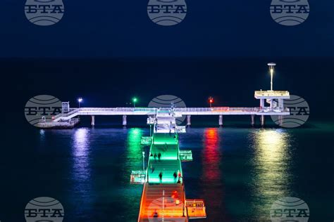 Мостът в Бургас ще бъде осветен с различни светлини в знак на съпричастност с хората с редки