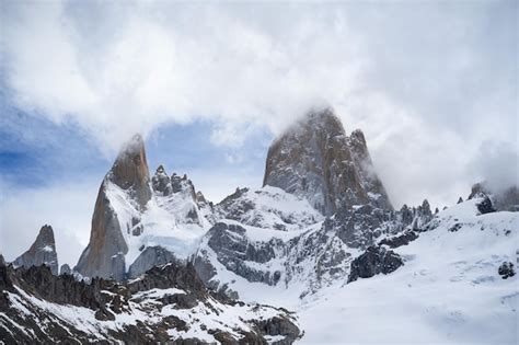 Hermosa Foto Del Monte Fitz Roy Argentina Foto Premium