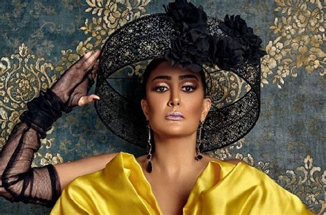 خاص لها انسحاب مخرج مسلسل غادة عبد الرازق وهذا موقفها من السباق