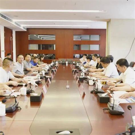 兰海平接待工商银行贵州分行党委书记、行长张卫东一行煤电集团产业优势